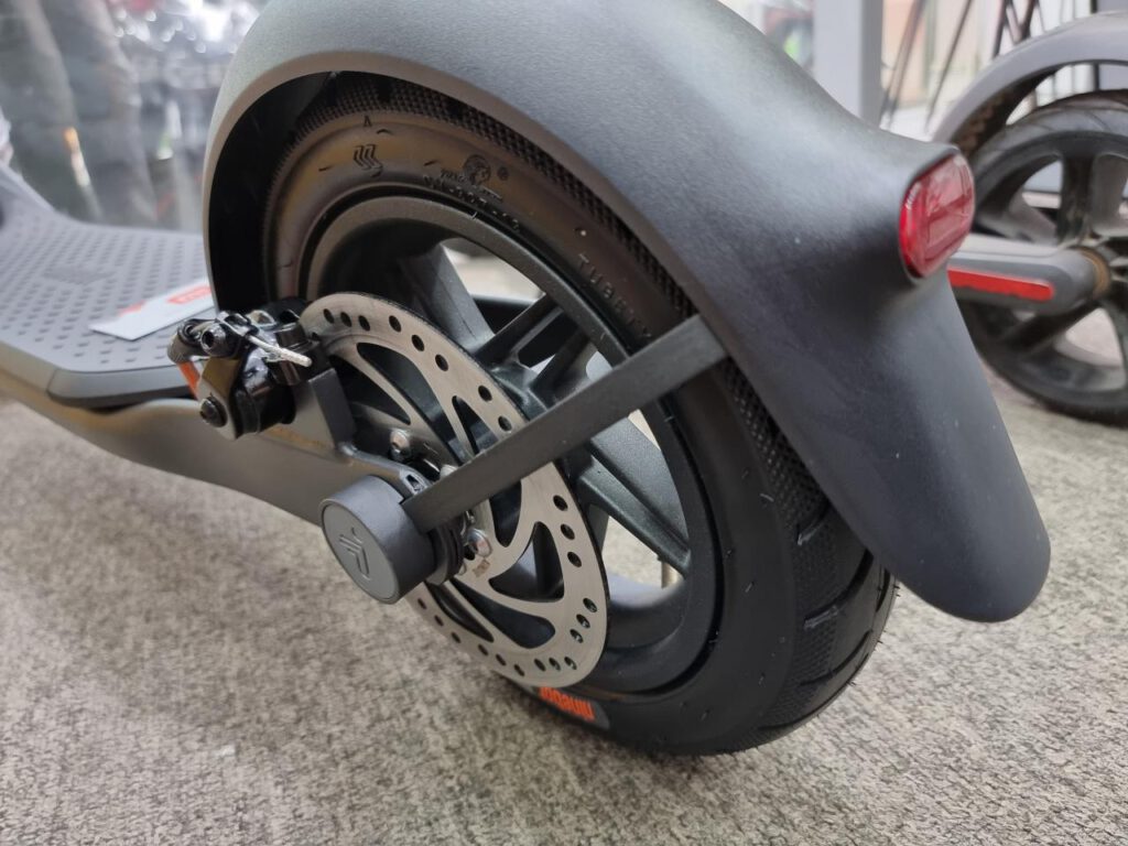 Xe Điện Scooter Segway Ninebot F30 - Segway Việt Nam