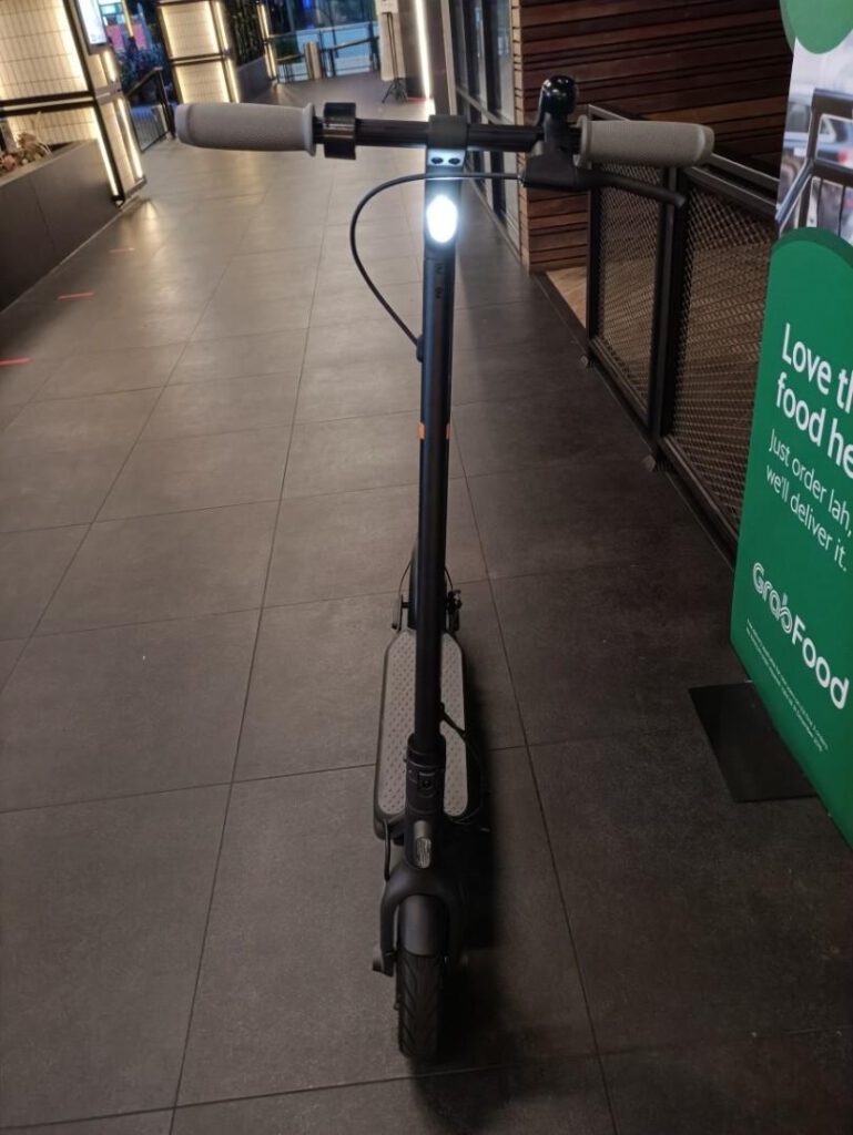 Xe Điện Scooter Segway Ninebot F20 - Segway Việt Nam