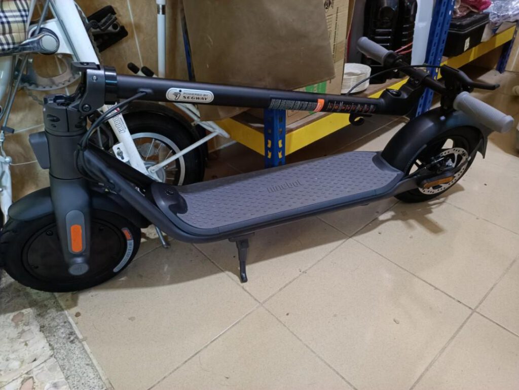 Xe Điện Scooter Segway Ninebot F20 - Segway Việt Nam