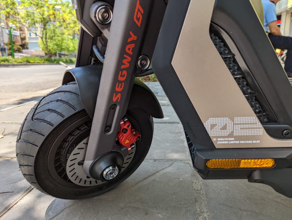 Xe Điện Scooter Segway Ninebot GT2 - Segway Việt Nam